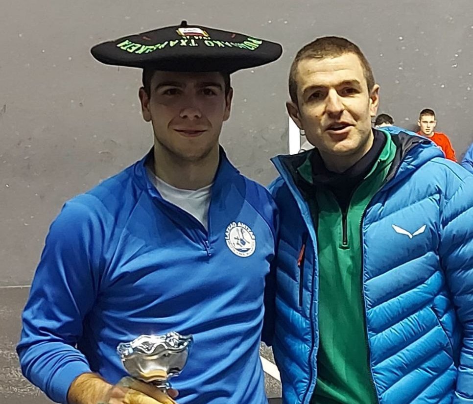 Faben Ituarte atxondarra, Gipuzkoako eskuz banakako txapelduna - DOT ...